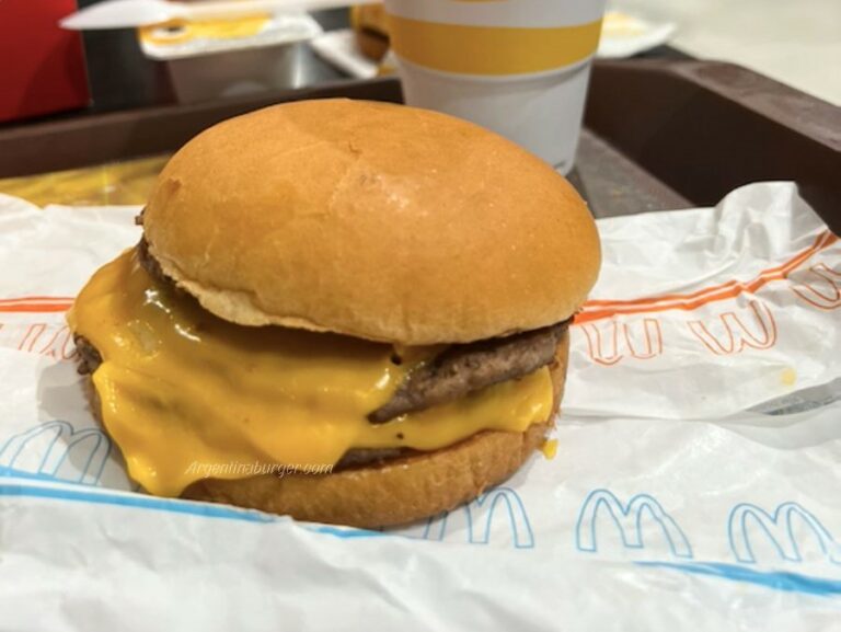 McDonald's - Triple Hamburguesa con Queso - Argentina Burger